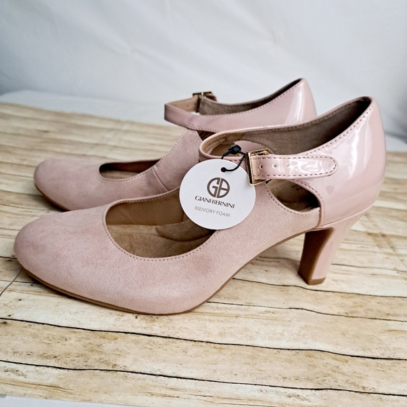 Giani Bernini | Shoes | Giani Bernini Womens Brown Velmah Memory Foam ...